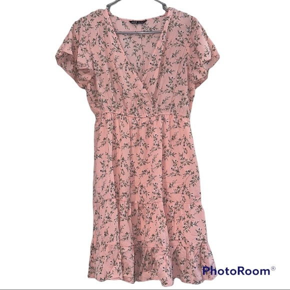SHEIN | Dresses | Shein Medium Dress Deep V Neck Elastic Waist Floral ...